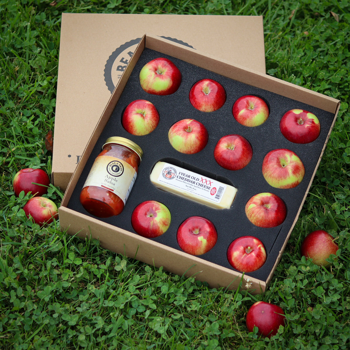 Empire Custom Apple Gift Box | Beak & Skiff / 1911 Established